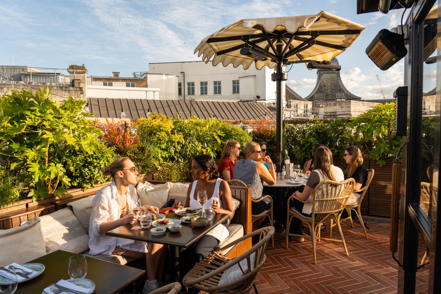 Middle Eastern Rooftop Restaurant Bar London | Summer Terrace